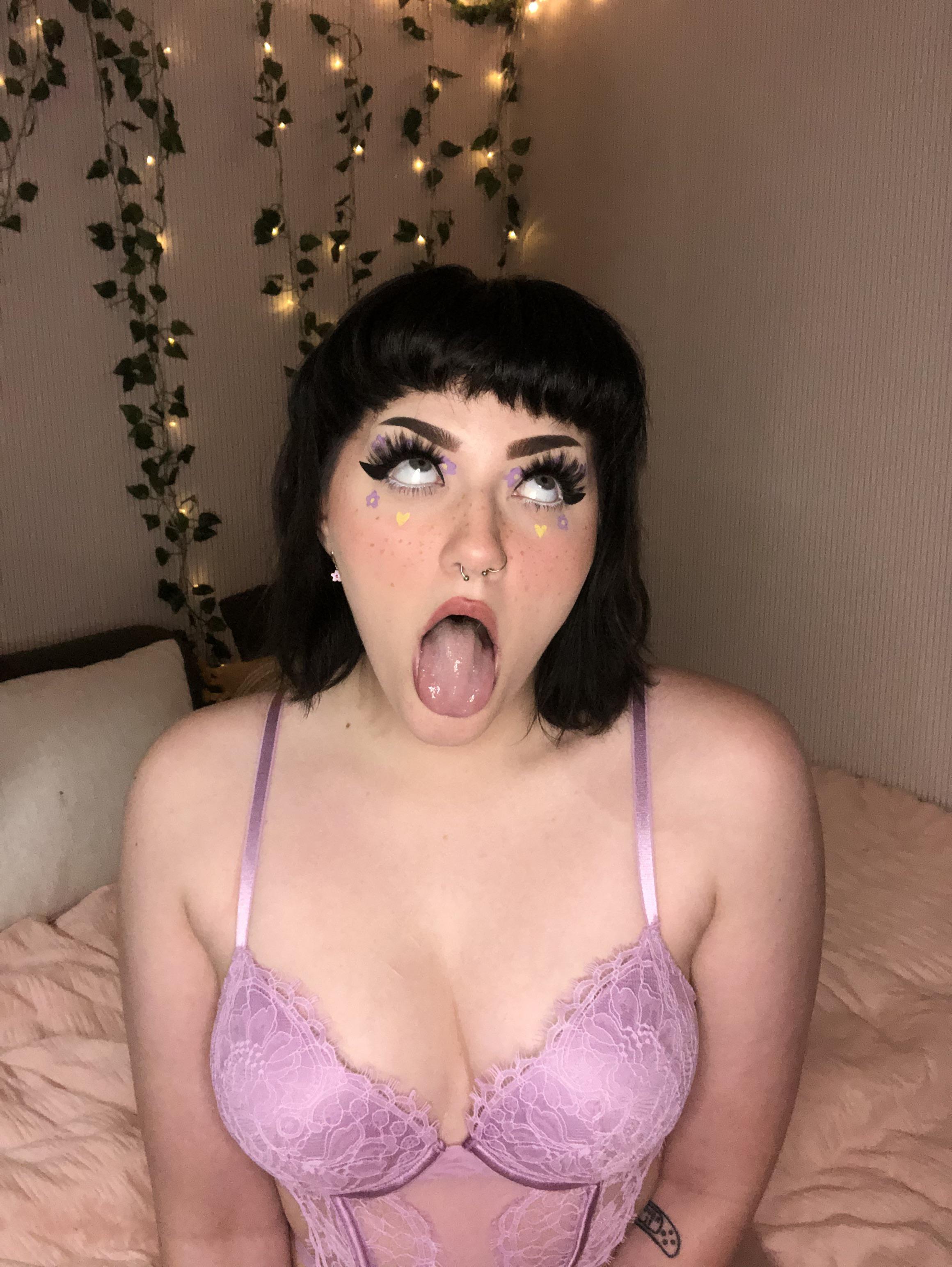 i don’t *always* wear all black | Scrolller