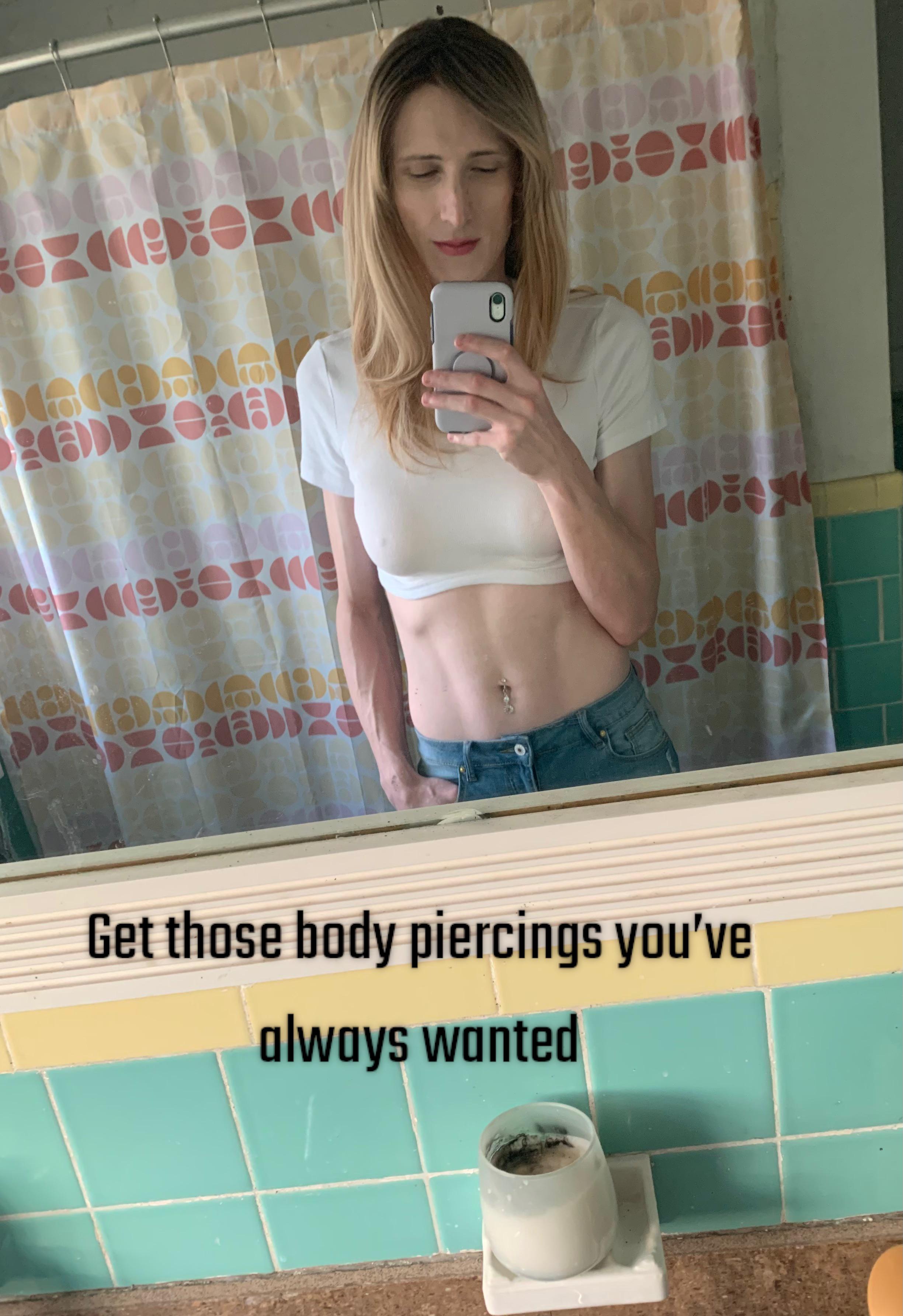 I feel so cute with with belly piercing. | Scrolller