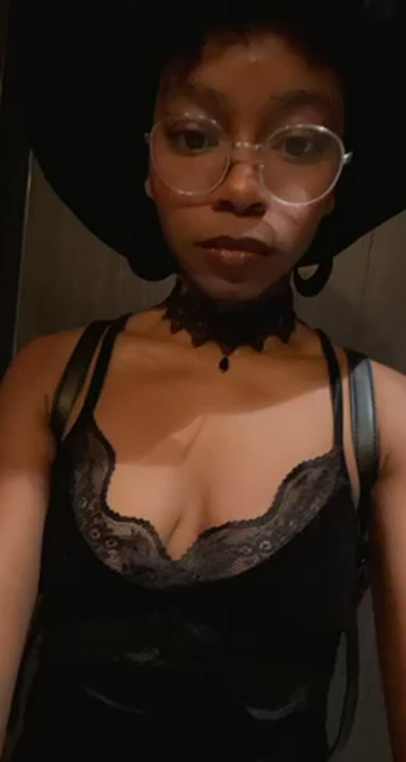 I Felt Cute Am I Your Type Scrolller