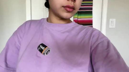 I hate wearing bras | Scrolller