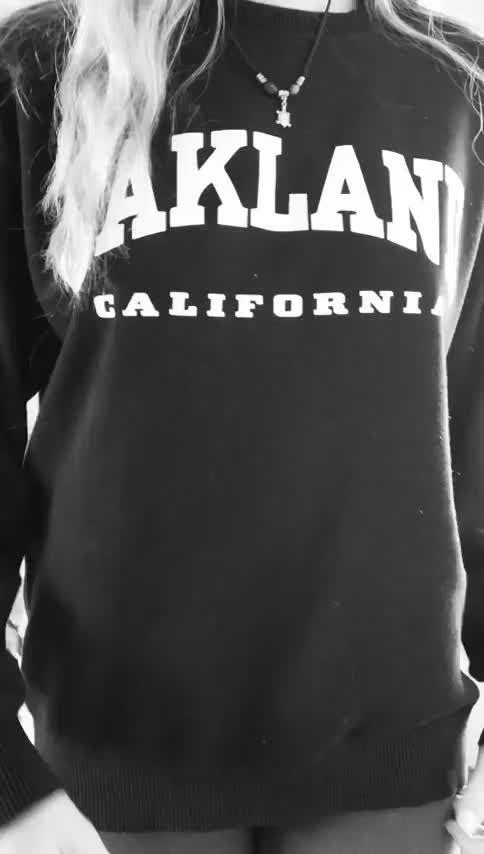 Do I hide them well ? | Scrolller