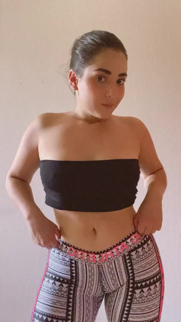 I hope you can appreciate my imperfect but natural 25yo body 😇 | Scrolller