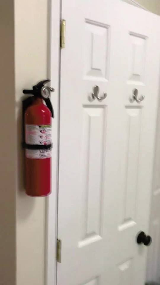 I hope this is the fire escape only door | Scrolller