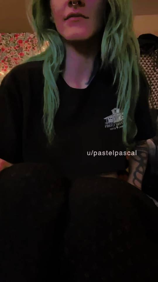 I hope you’re having a good night, I wanted to flash you before going to bed | Scrolller