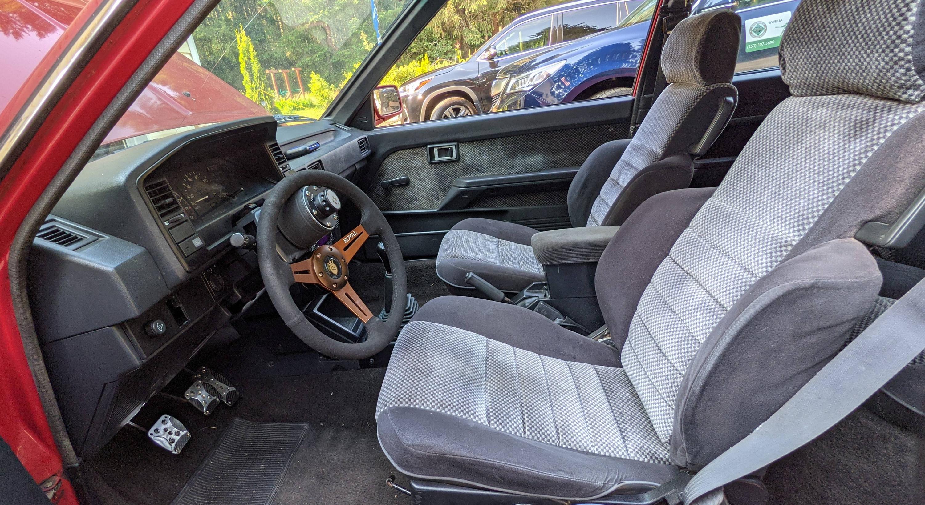 I installed a quick-release steering wheel hub to my 20v Corolla GT-S FX16 | Scrolller