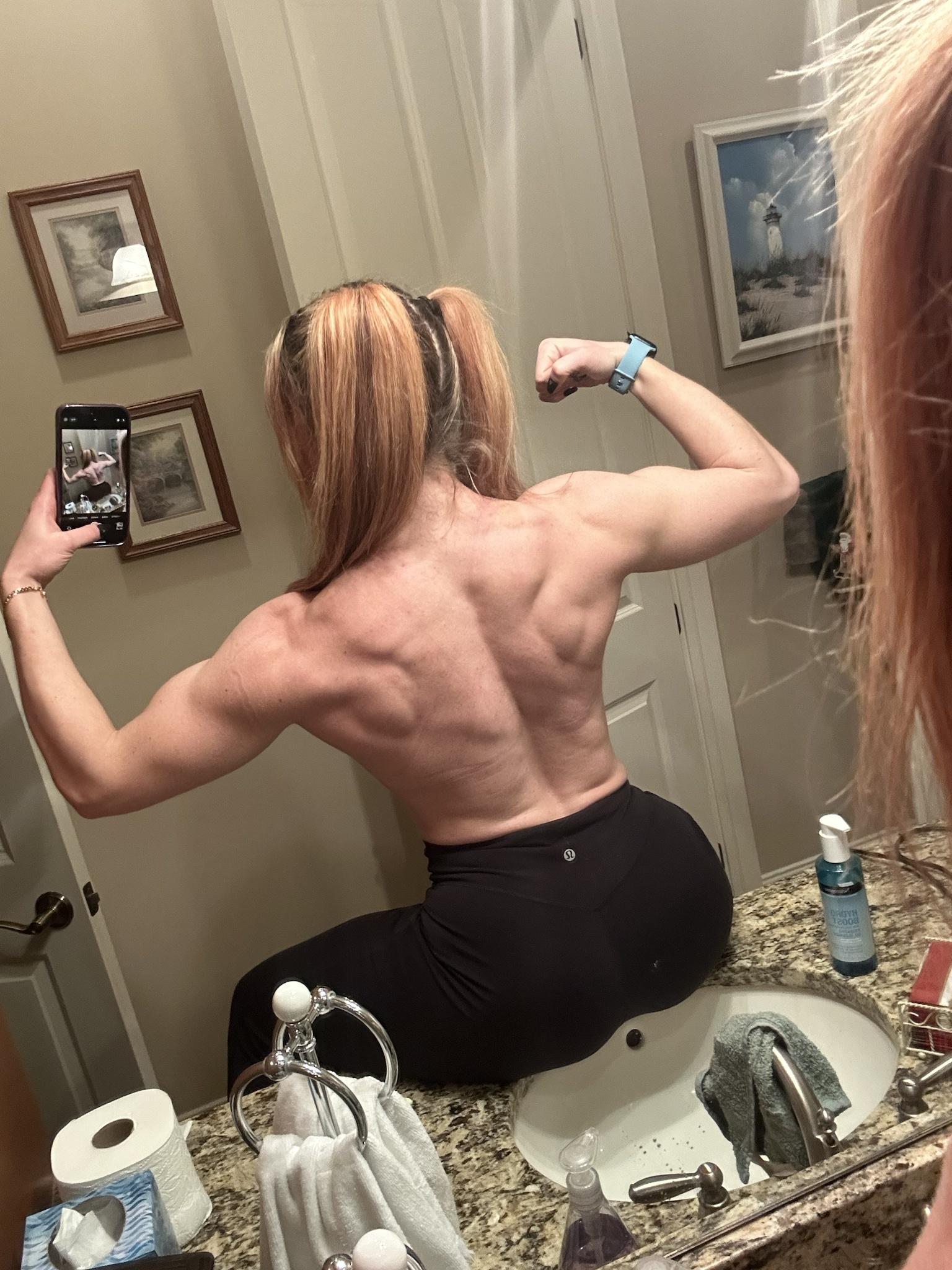 I know you're imagining what back shots on me are like | Scrolller