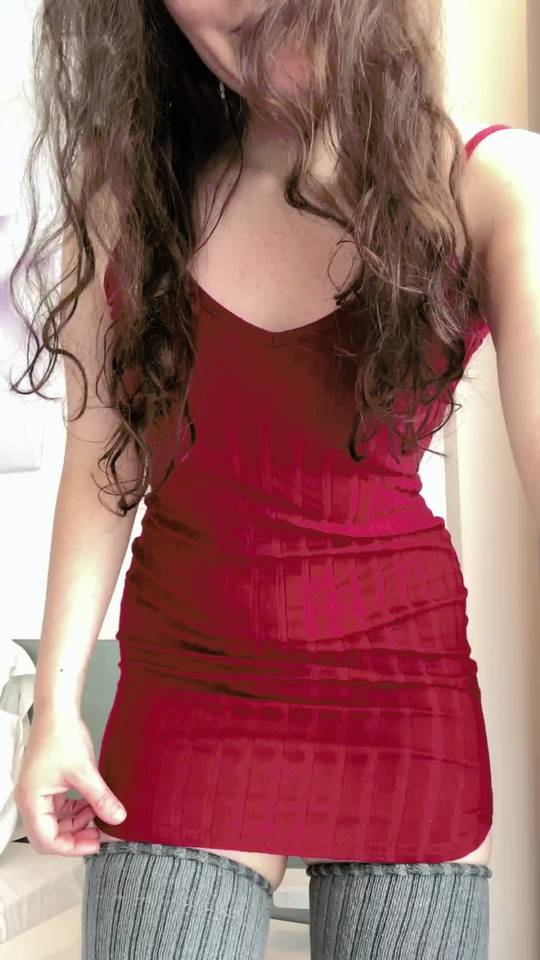 I like the way they squeeze my thick thighs | Scrolller