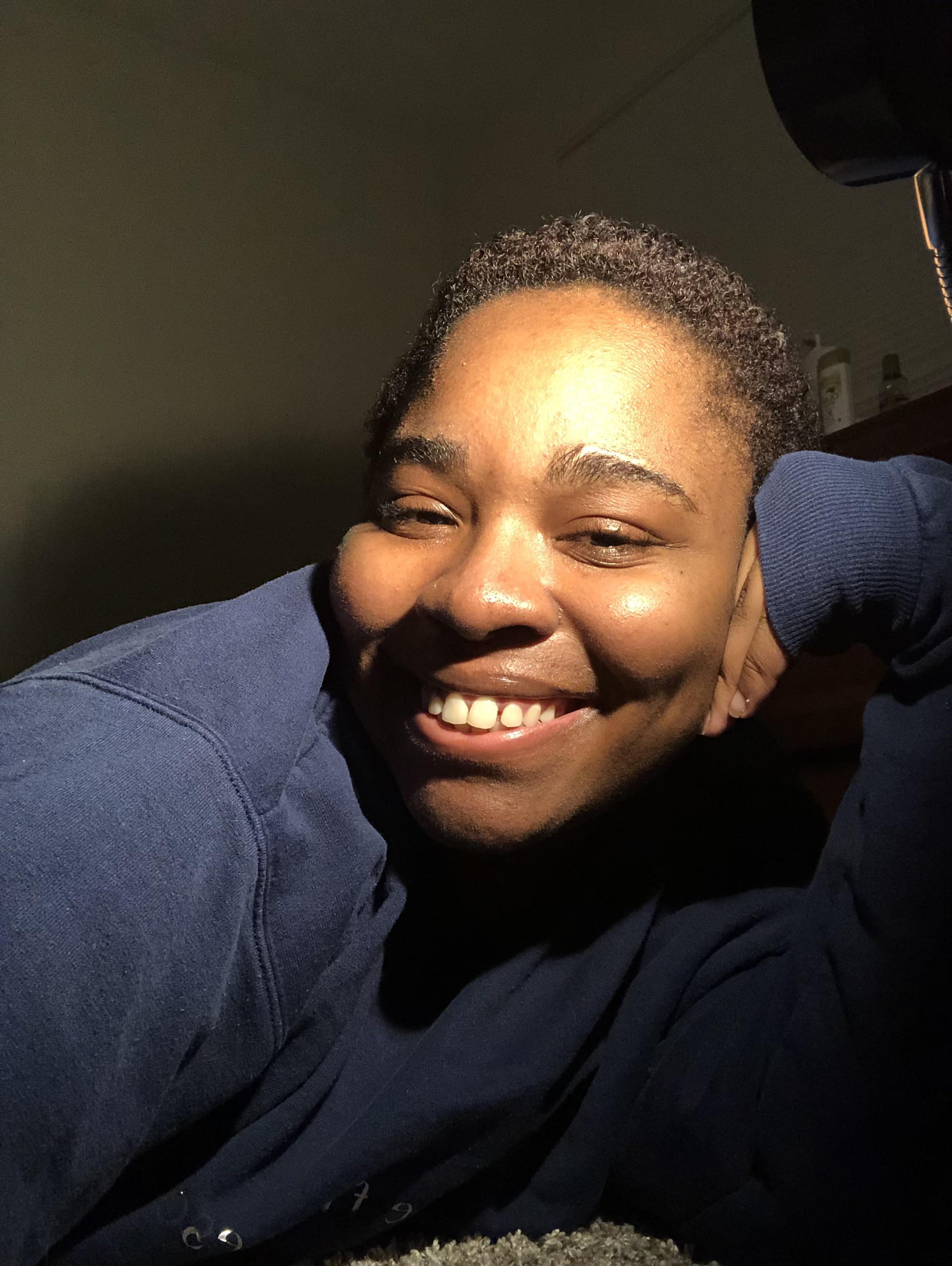 I love smiling ☺️ | Scrolller