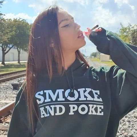 Smoke and Poke | Scrolller