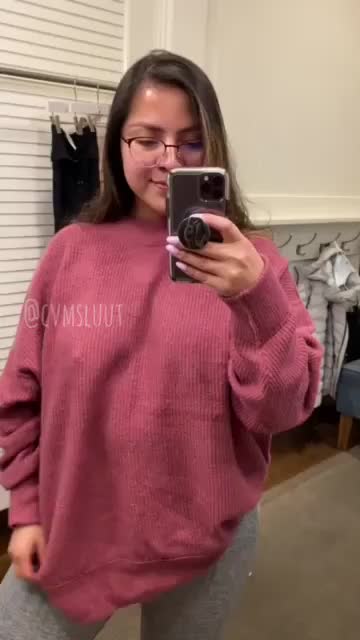 I love to have fun in the dressing room! join me next time? | Scrolller