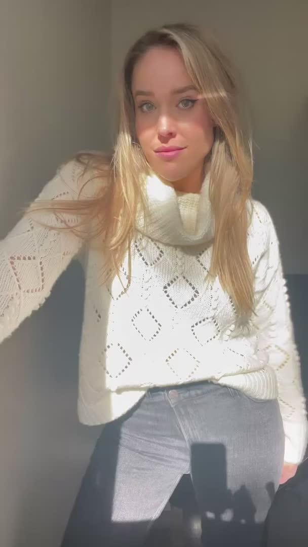 I’m smuggling some serious sweater puppies | Scrolller