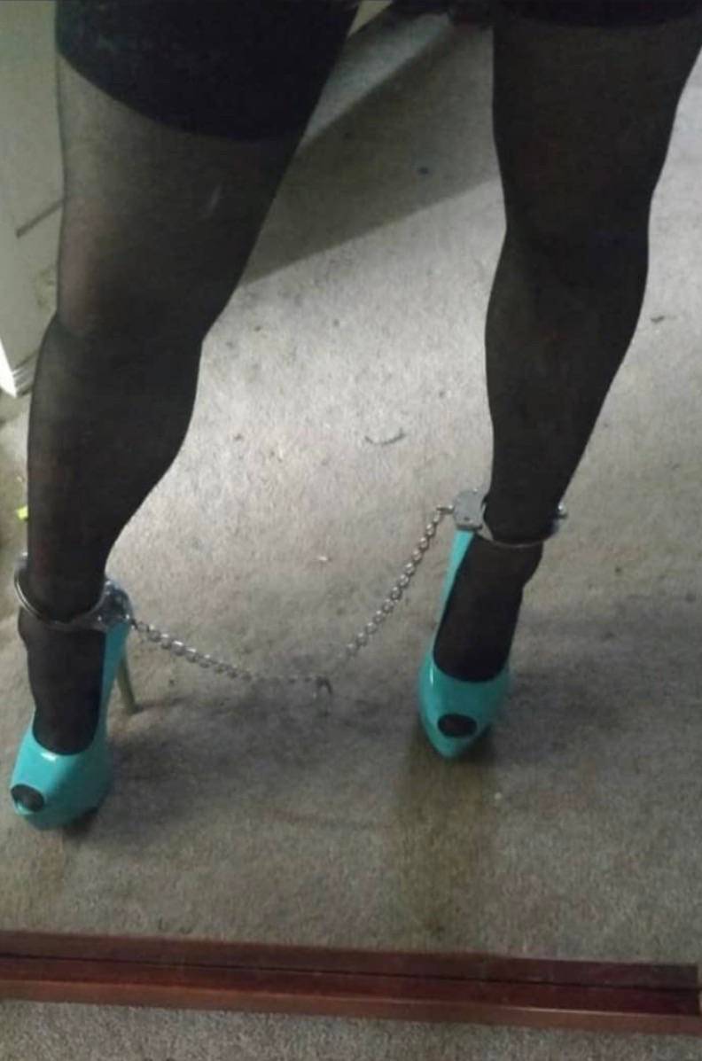 I’m your slave | Scrolller