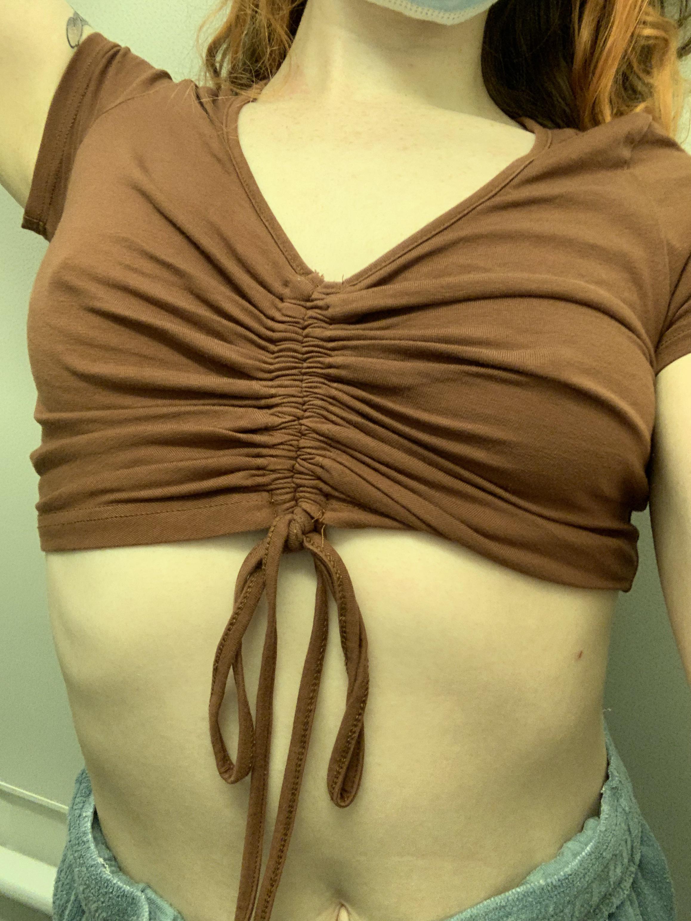 I only wear crop tops | Scrolller