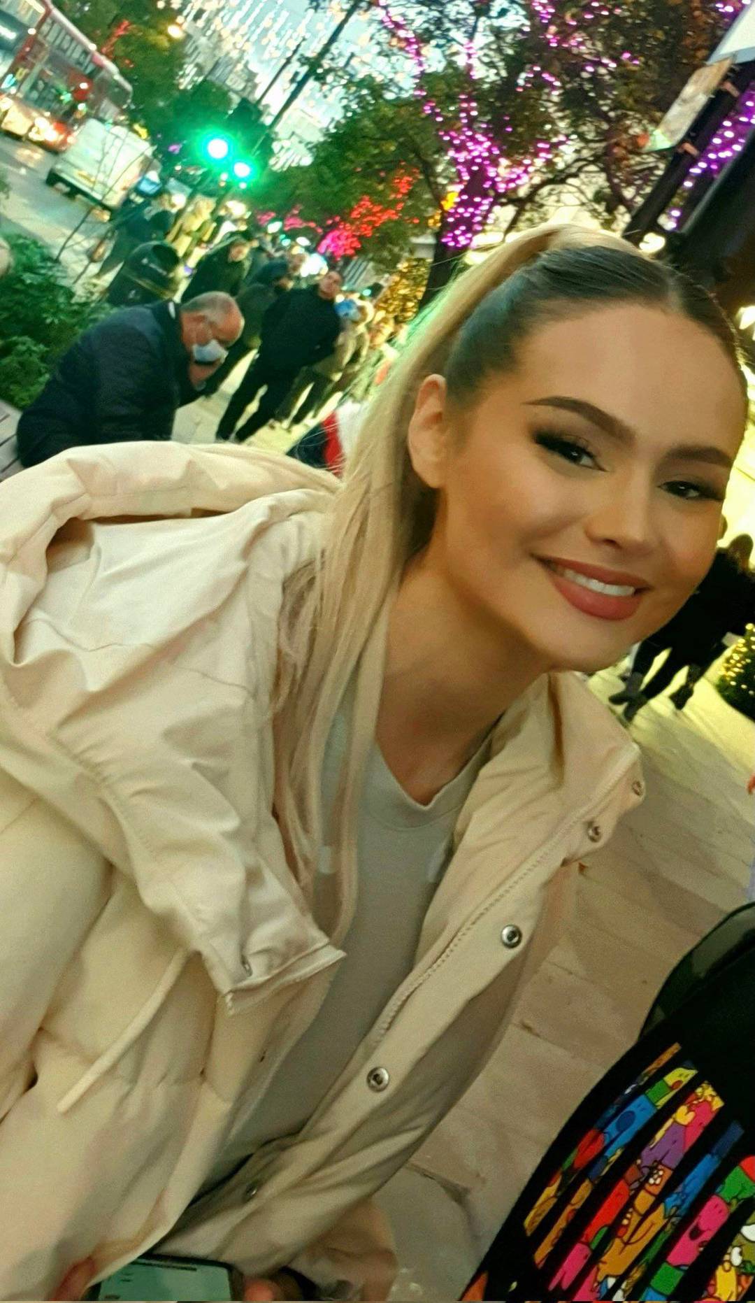 I ran into non another than Talia Mar In London Today | Scrolller