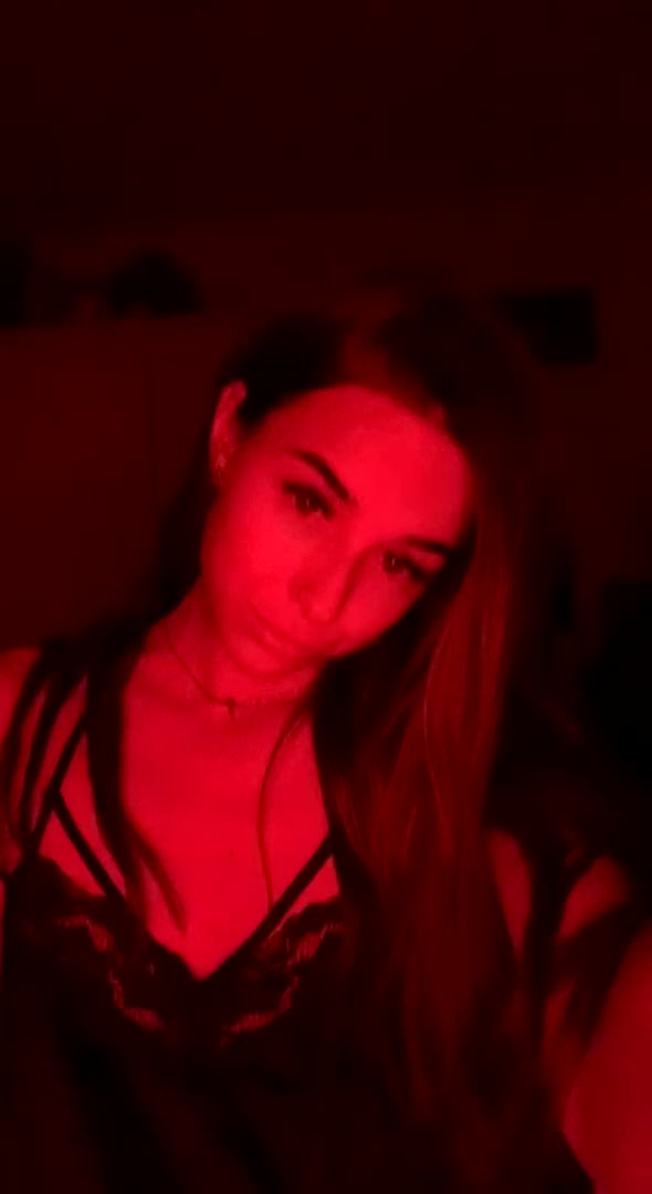 I swear im soo innocent | Scrolller