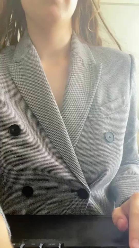 I wanna show you my office outfit (reveal) | Scrolller