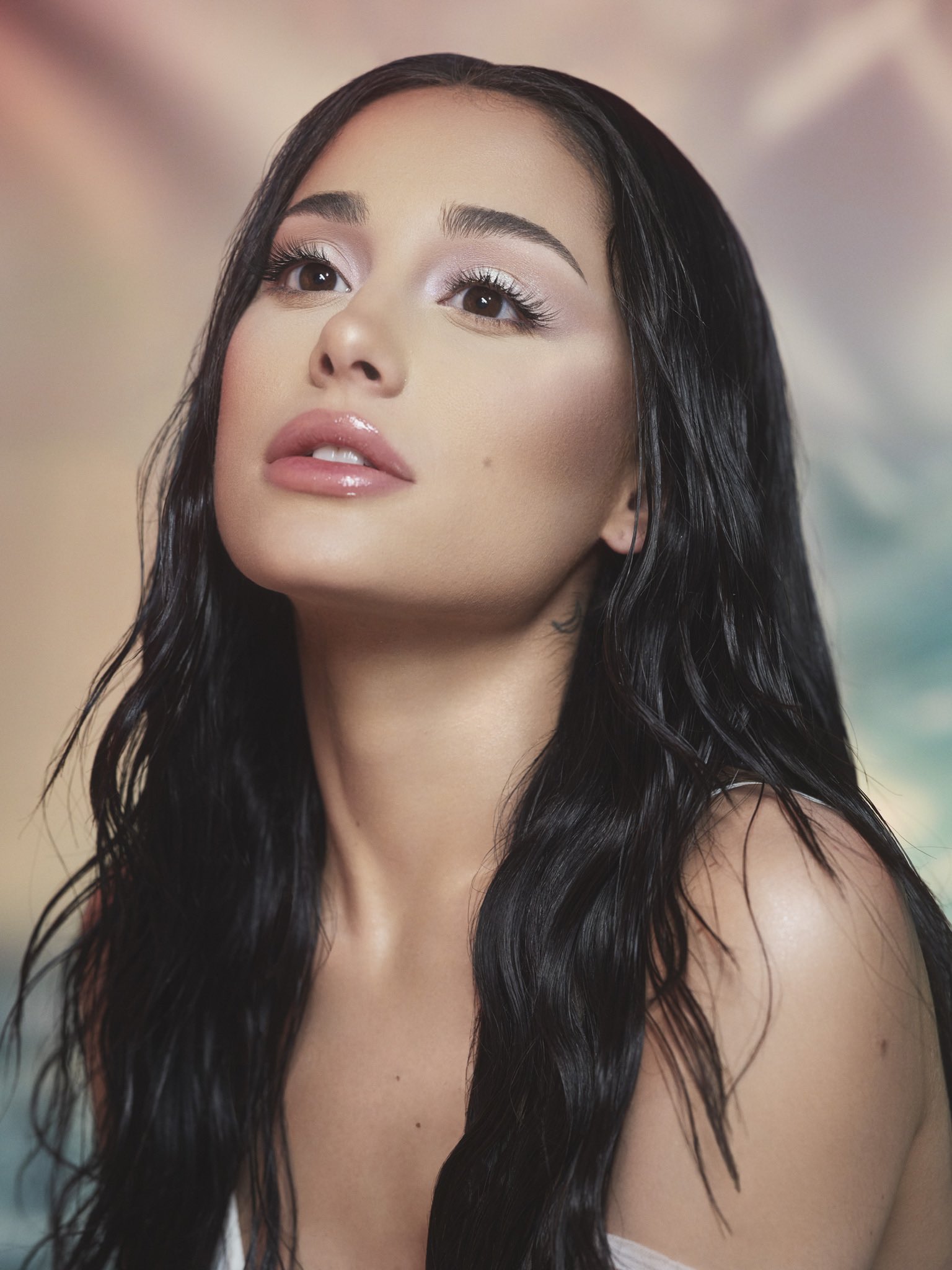 i want to cover her face | Scrolller