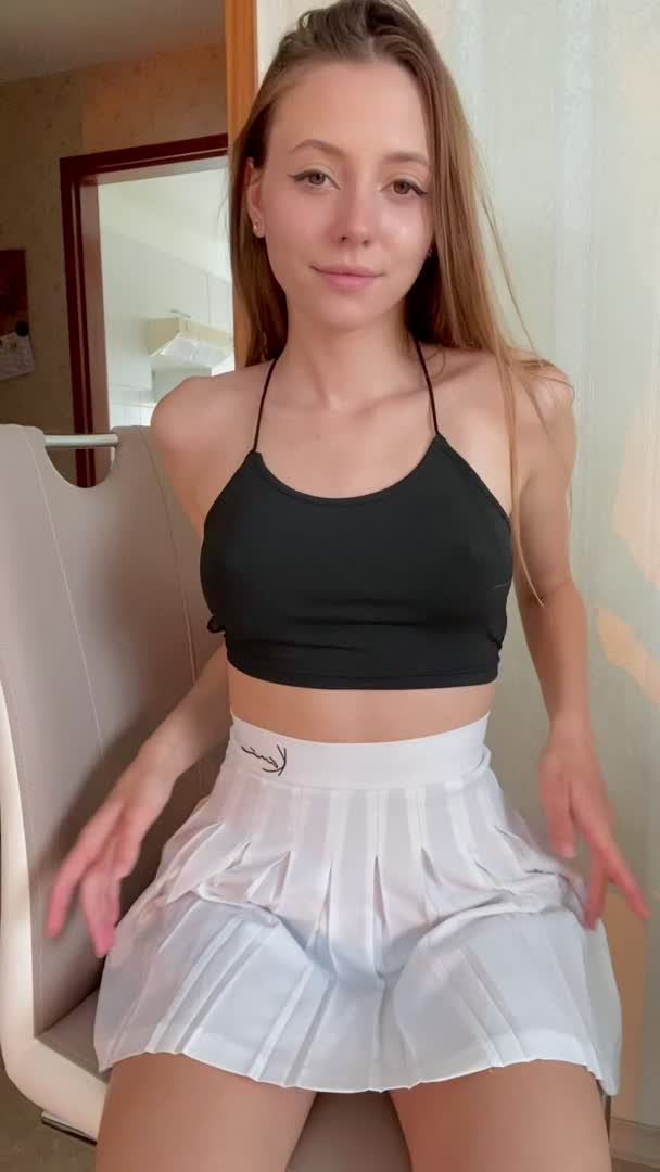 If you've never seen teen pierced boobs I'll show you some | Scrolller