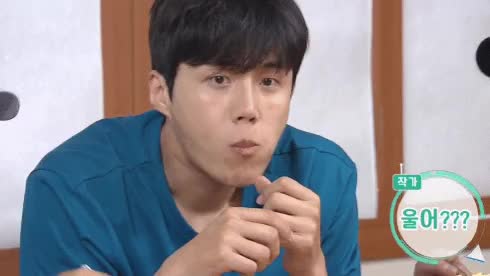 I'm feeling so hypnotized by the way her balls dangle and sway @-@ | Scrolller