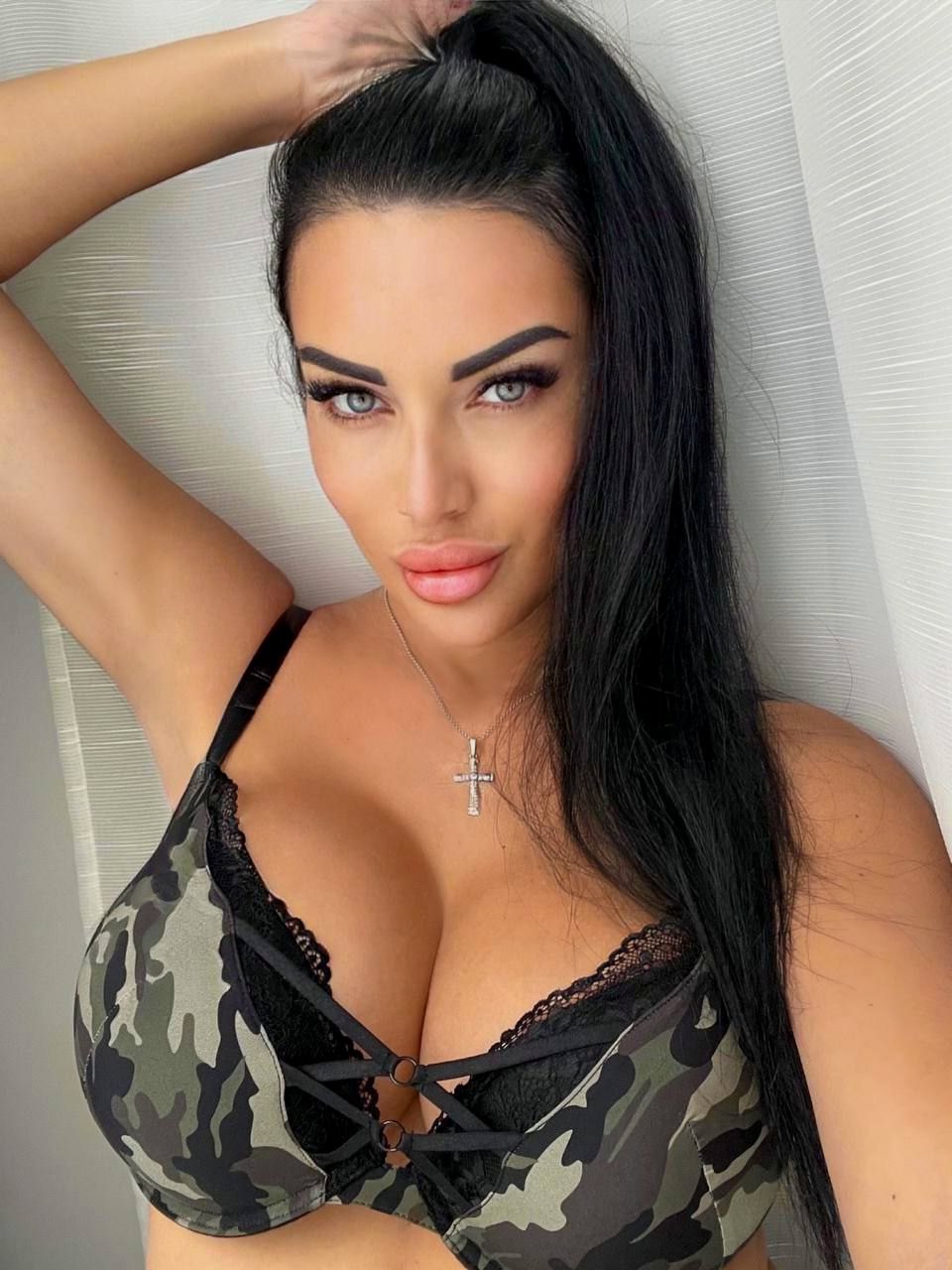 I'm going to control you tonight. | Scrolller