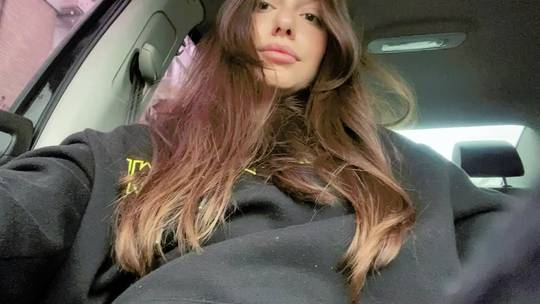 Still Cute Without Makeup🙈 Scrolller