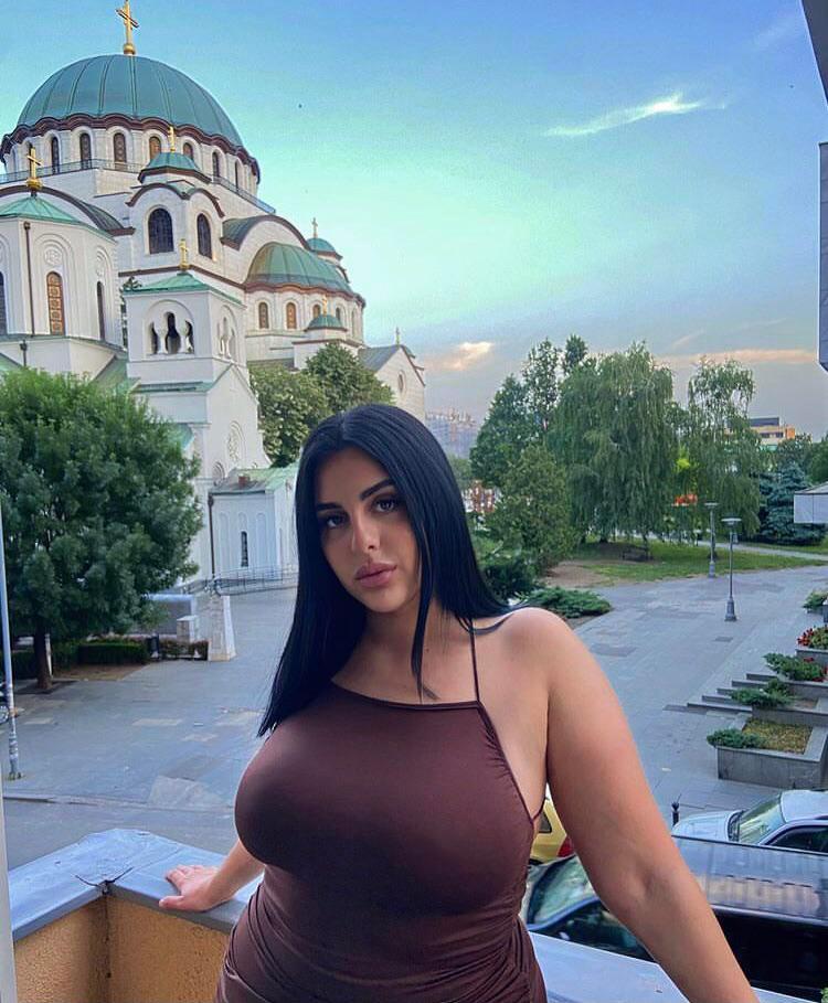 Impossible to hide | Scrolller