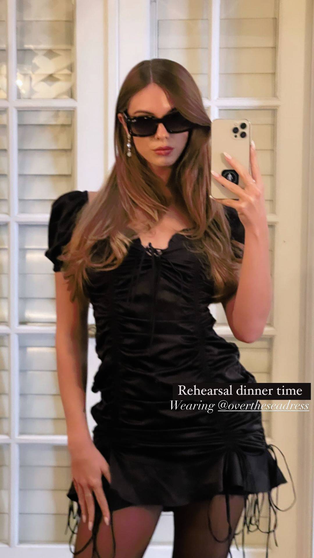 In black | Scrolller