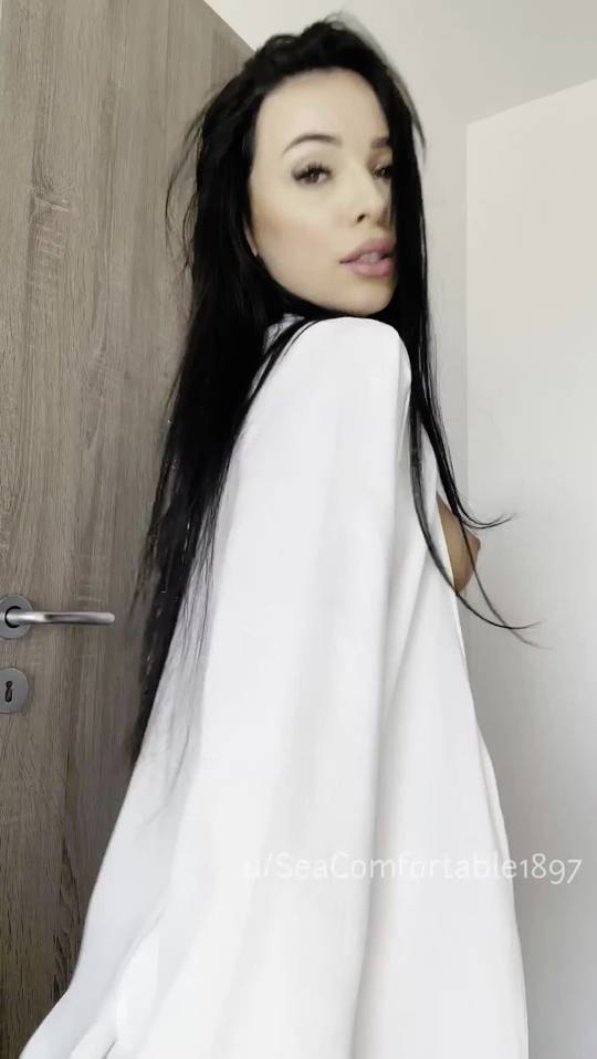 In the mood to send nudes | Scrolller