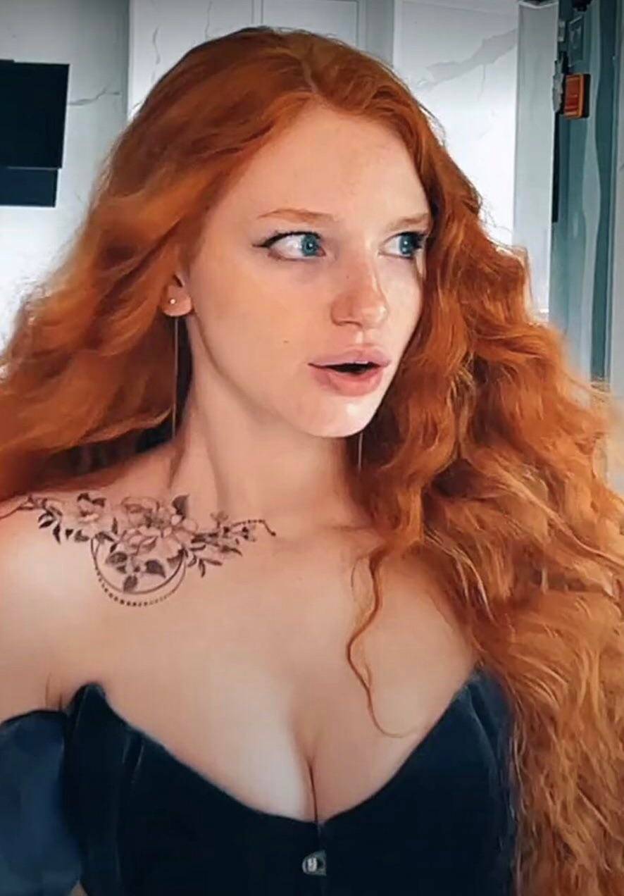 In this picture she looks a lot like the girl from the movie Brave | Scrolller