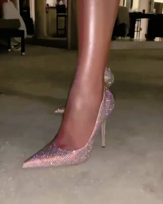 Insane Body | Scrolller