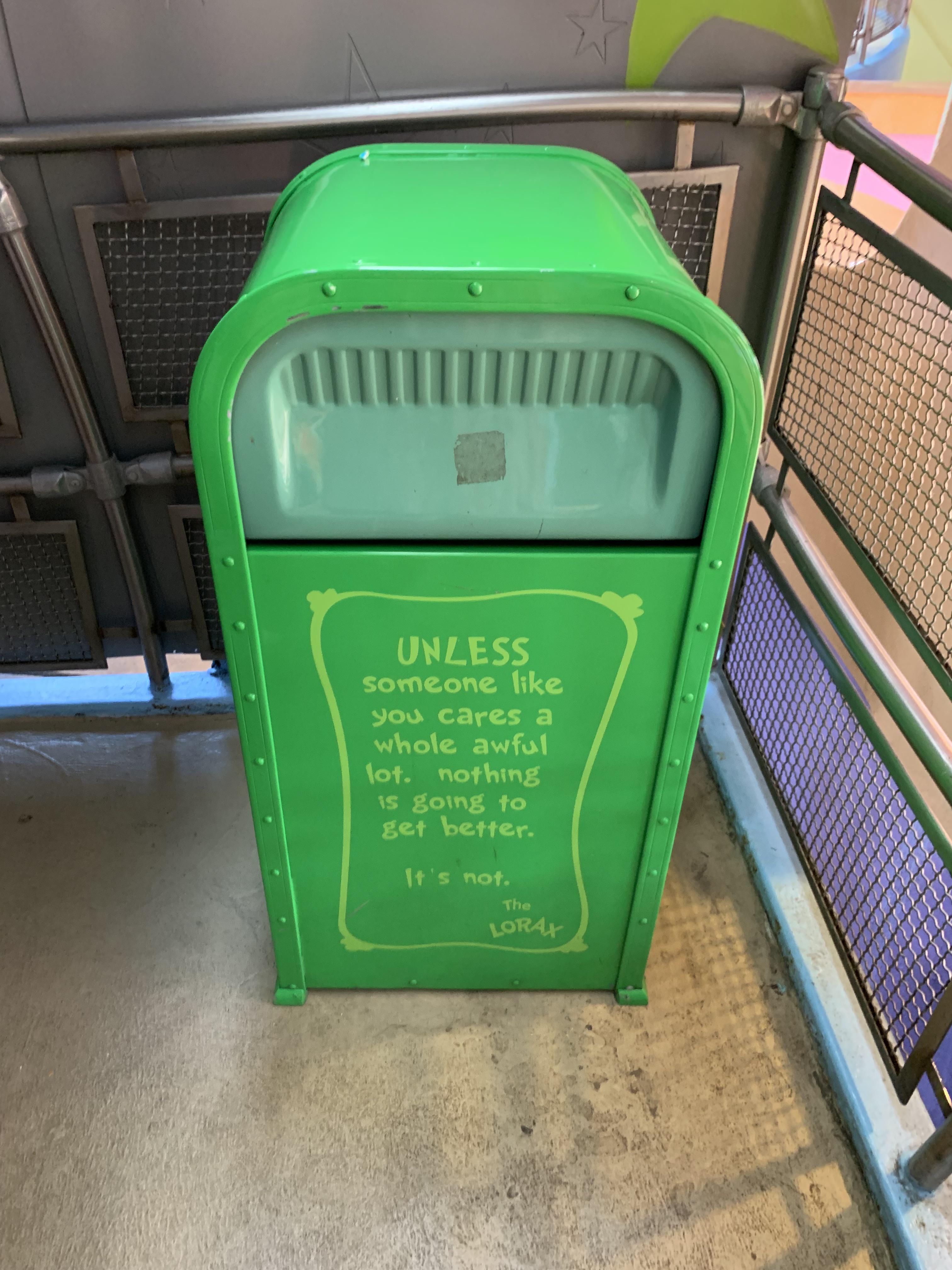 Inspirational trash can | Scrolller