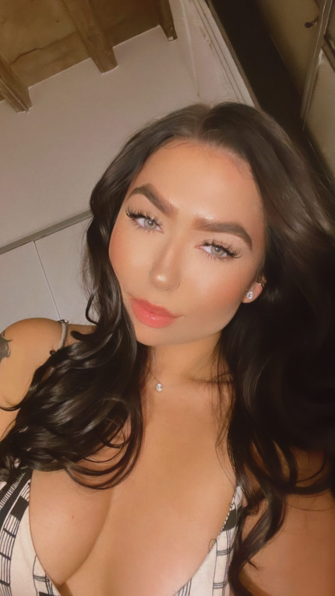 Instagram Story | Scrolller