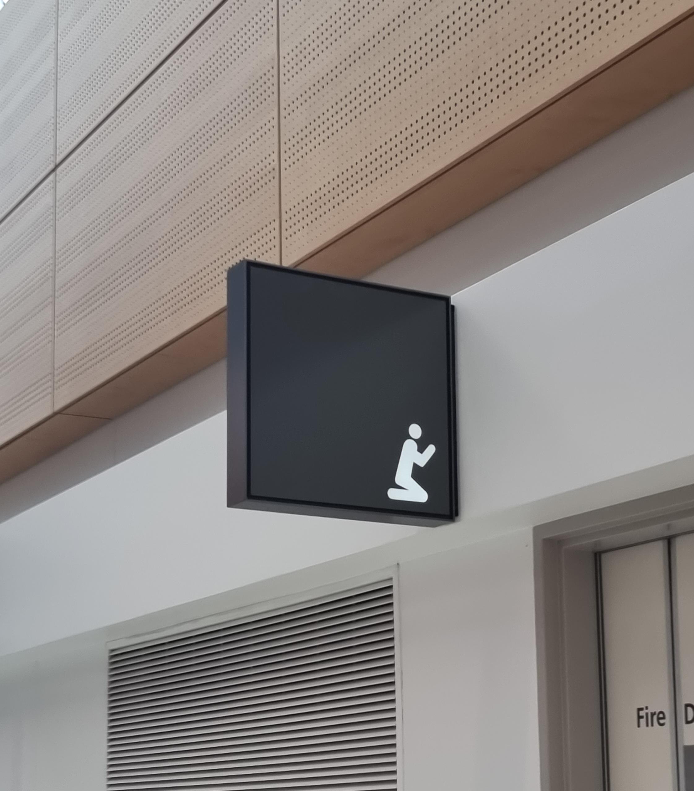 Interesting sign at the airport | Scrolller
