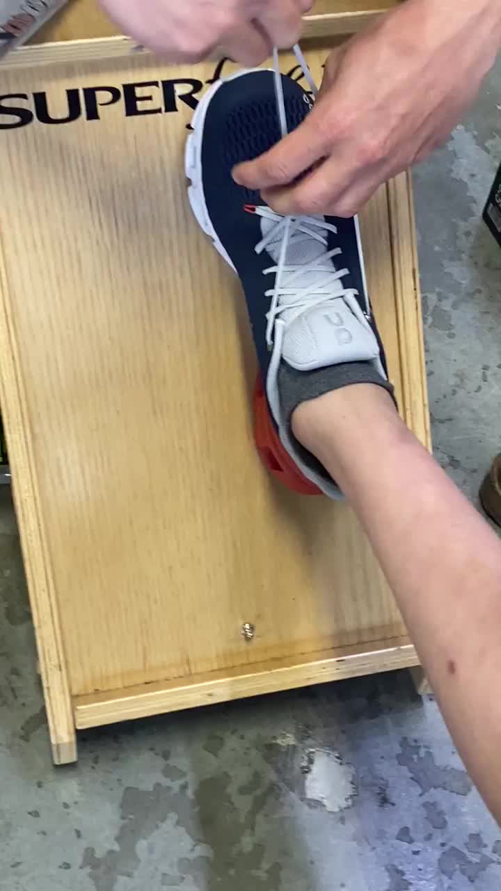 Interesting way to tie a shoe. | Scrolller