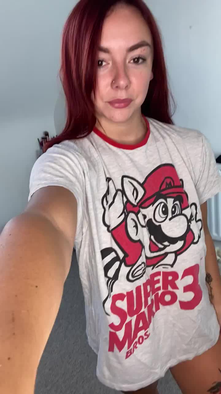 Anyone want to play Mario? | Scrolller