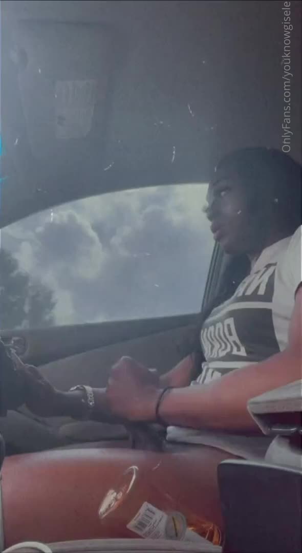 It’s always fun to multitask 😉 | Scrolller