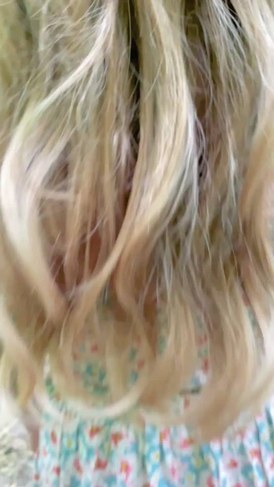 Peel em off, spread it wide | Scrolller