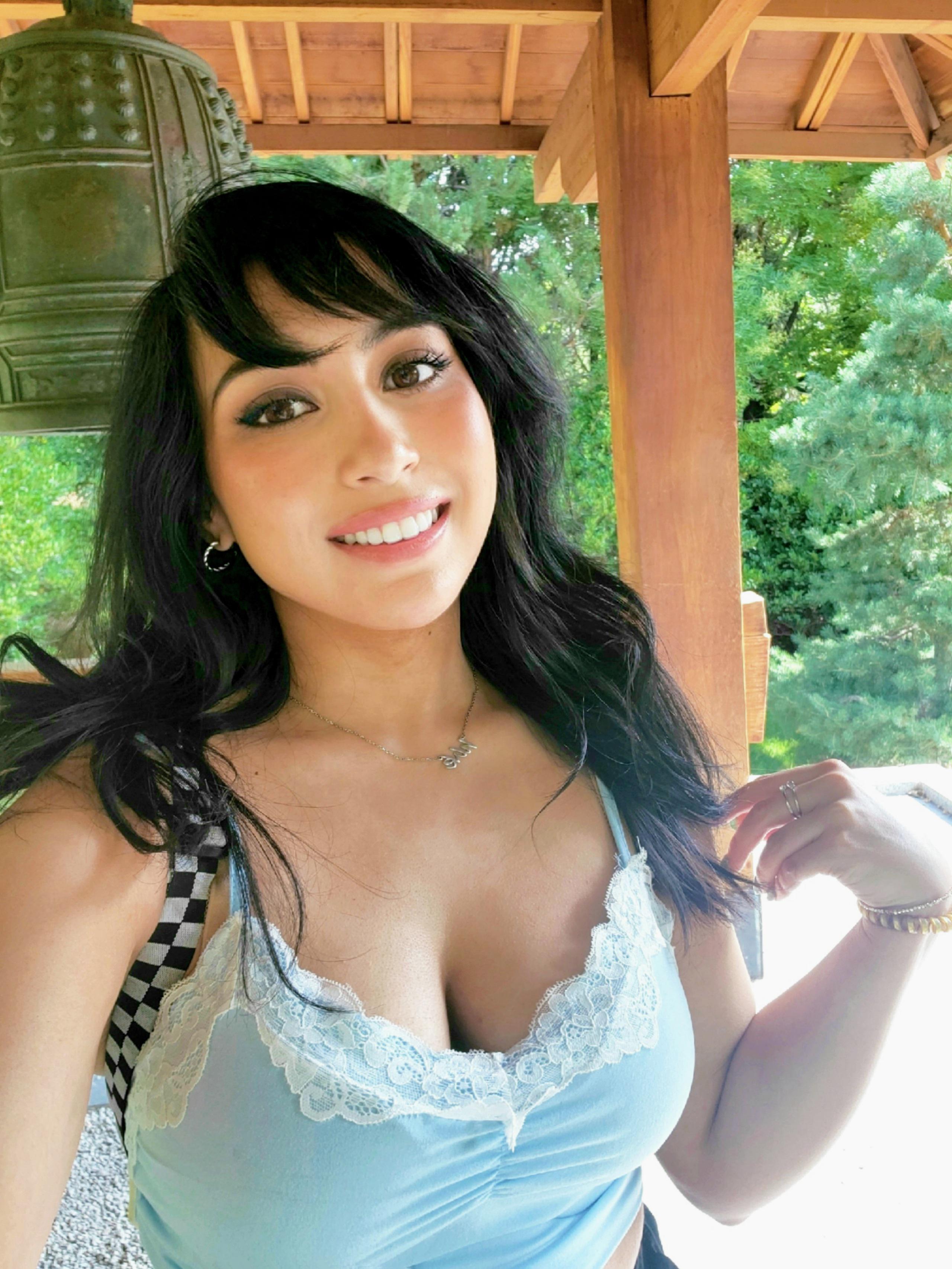 Filipina x Spanish | Scrolller