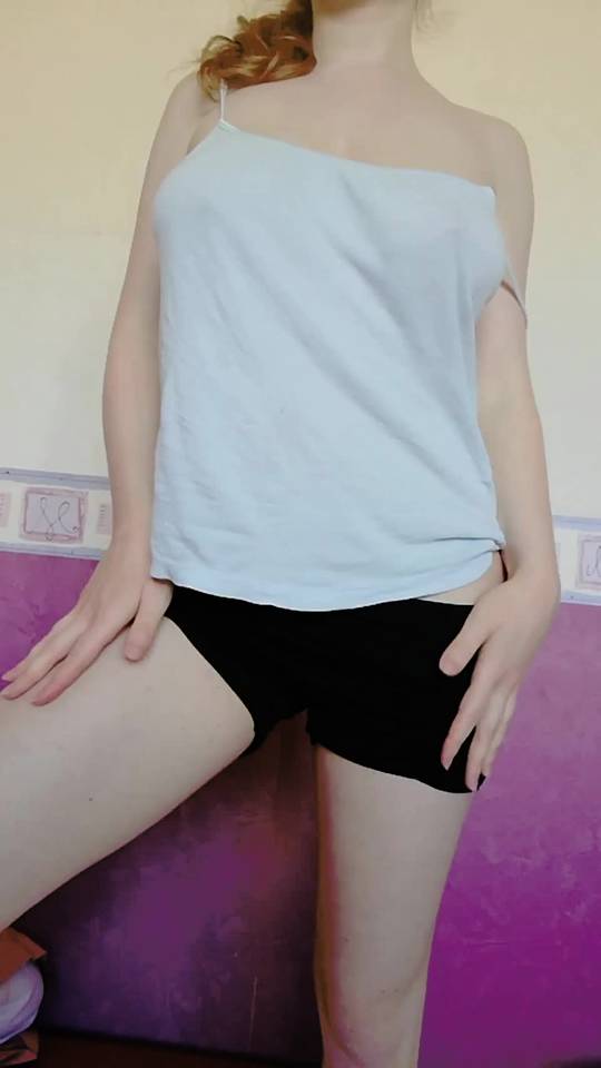 It's another beautiful day to drop my titties 😊 | Scrolller