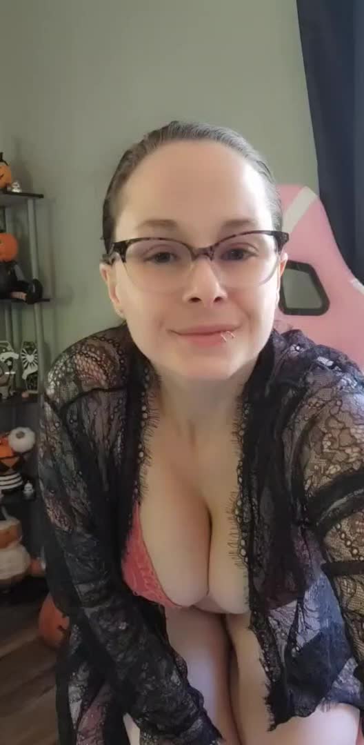 It's officially naughty November! | Scrolller