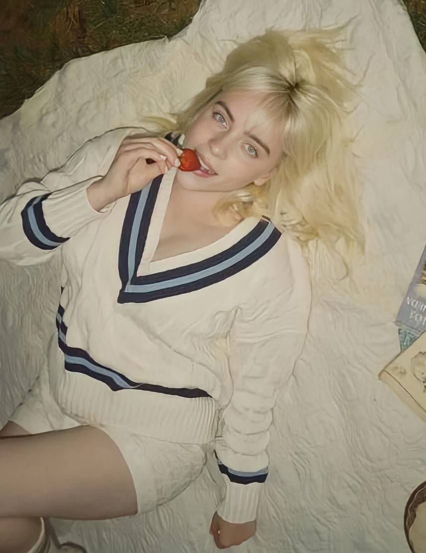 I've never seen this picture of billie | Scrolller