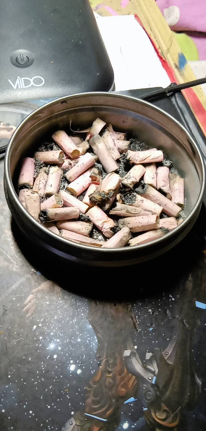 I've only just cleaned this like 4 hours ago | Scrolller