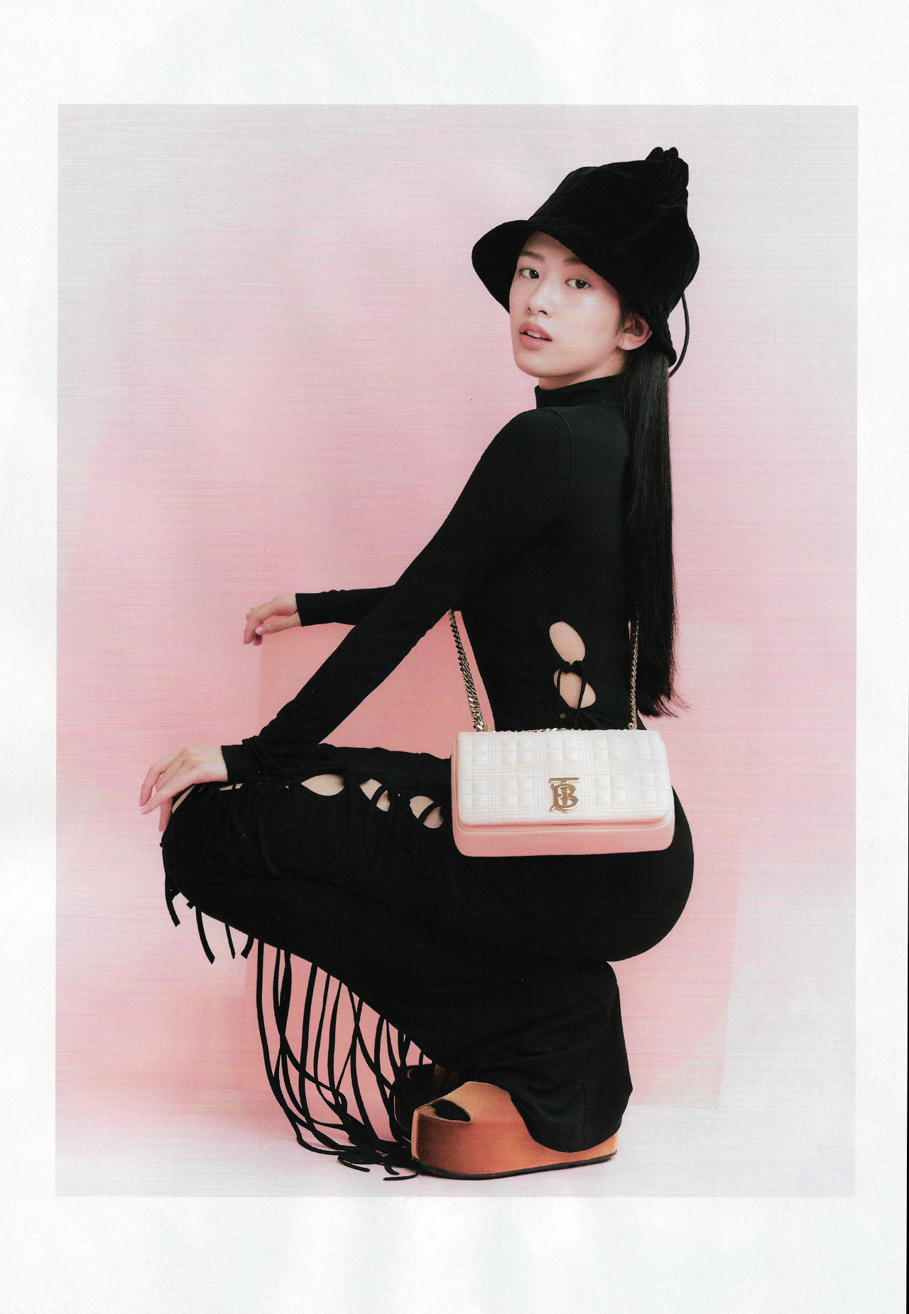 IVE - Yujin | Scrolller