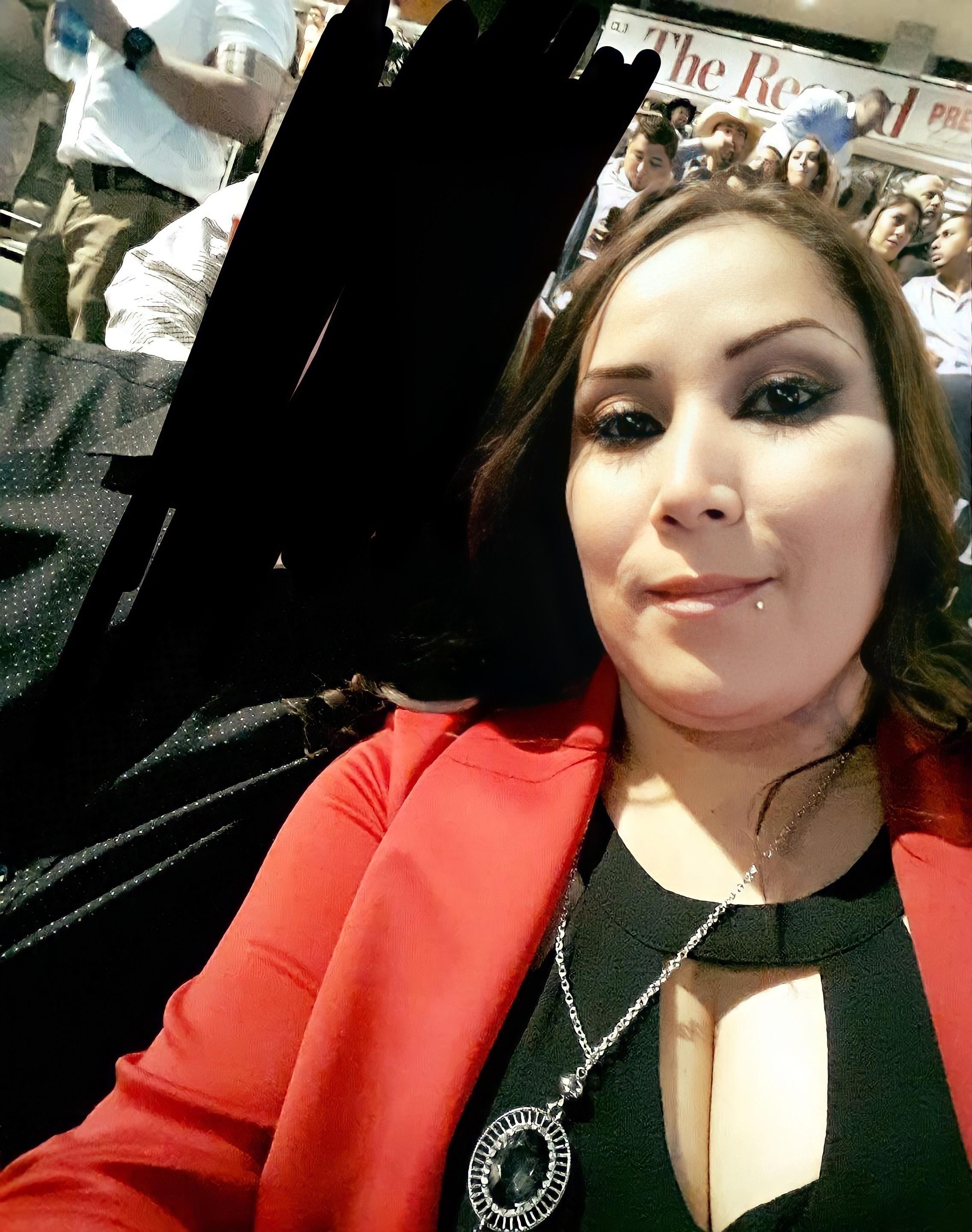 Jerk to my aunt | Scrolller