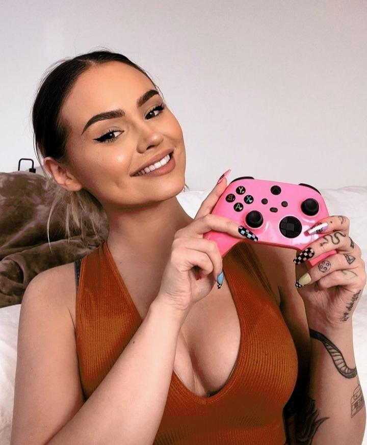 Jesus Christ Her TITS!! | Scrolller