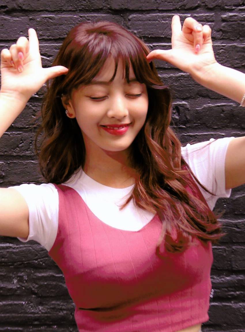 Jihyo | Scrolller