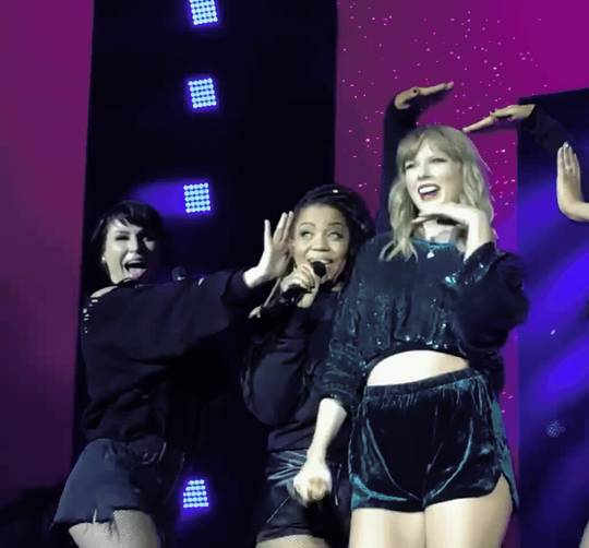 Jingle Bell Ball 2017 | Scrolller