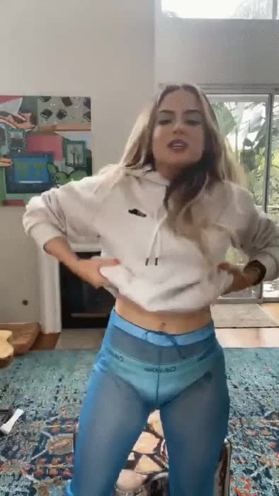 JoJo Levesque | Scrolller