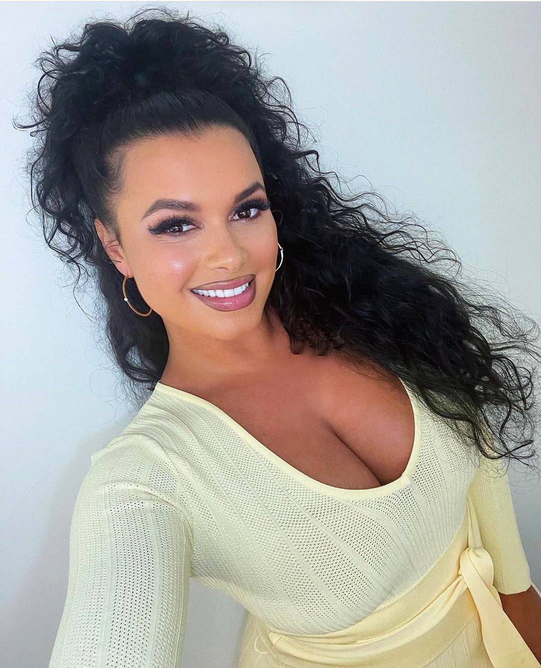 Joy Taylor FS1 | Scrolller