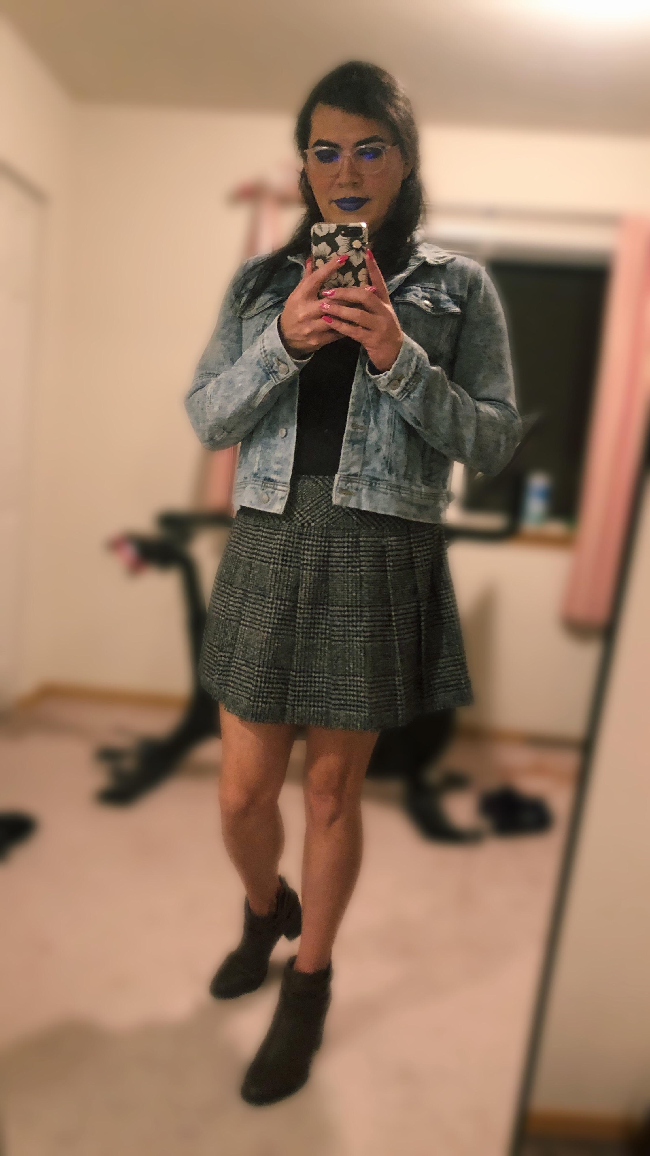 Just a casual girl ️ | Scrolller